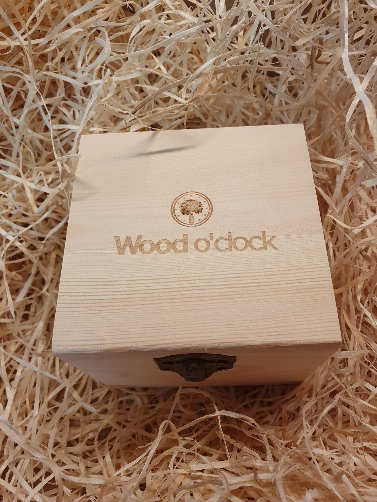 Holzuhr Berggipfel von Wood o'clock im Test - freitest.de