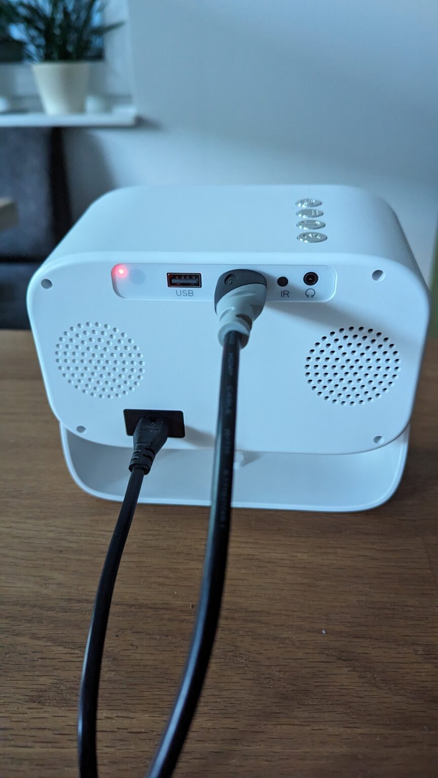 Eroshoo P28A Mini Beamer im Test für dein Heimkino - freitest.de