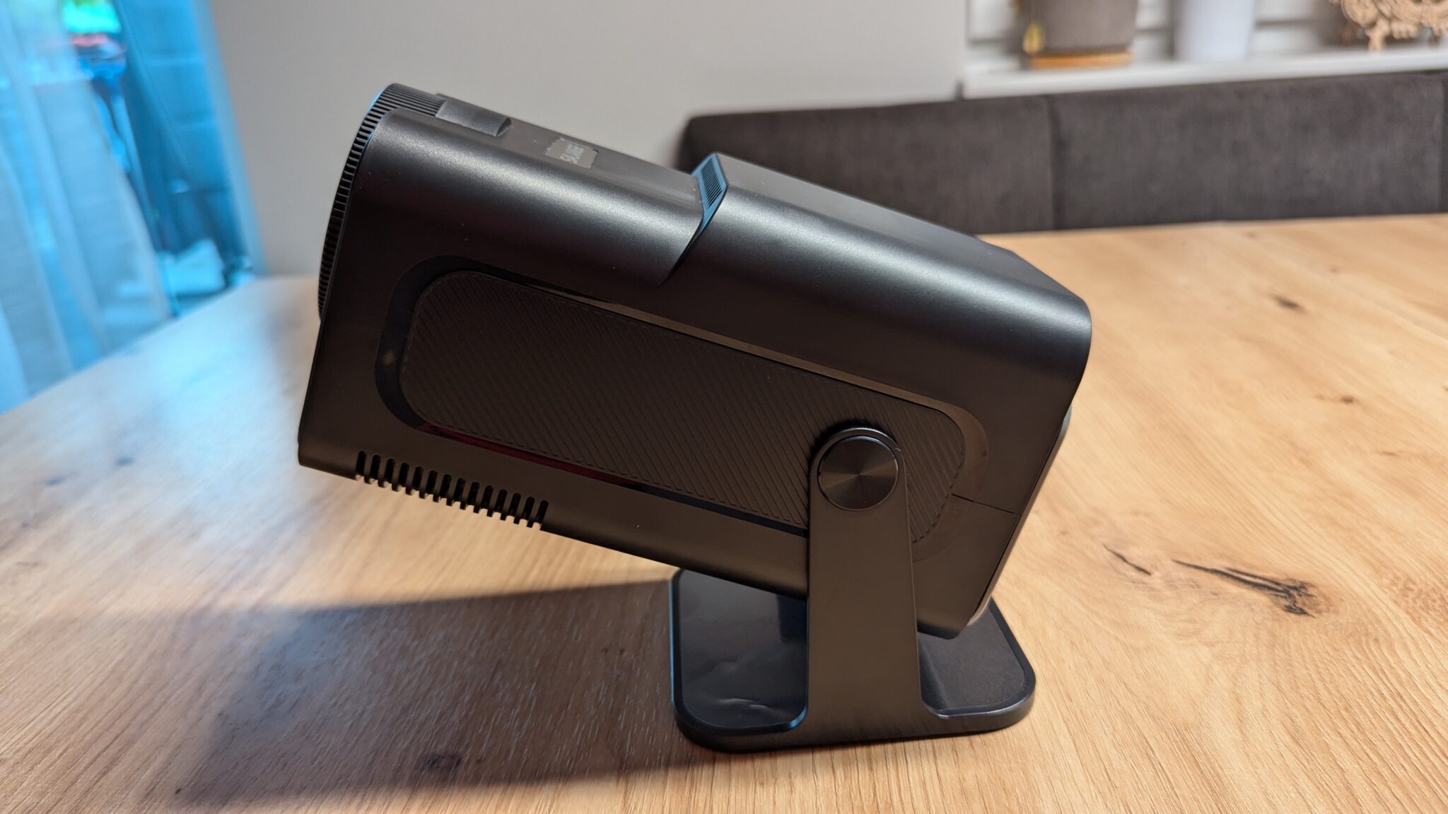 Mini-Beamer Eroshoo HY320 mit Android für 100 € - freitest.de