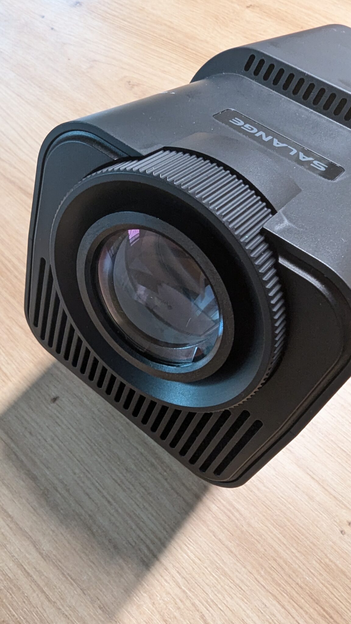 Mini-Beamer Eroshoo HY320 mit Android für 100 € - freitest.de